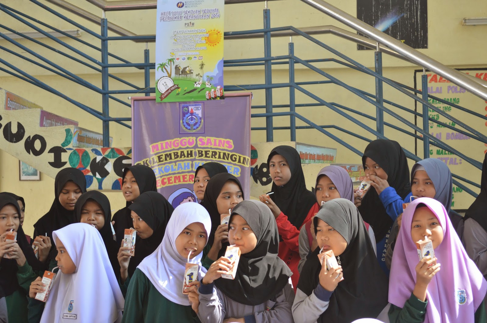 SELAMAT DATANG KE LAMAN MAYA INTERAKSI SKLB: HARI SUSU SEKOLAH SEDUNIA ...