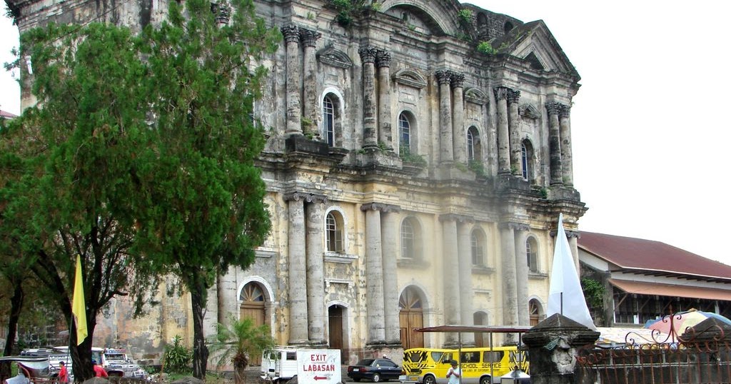 Hypotheses on the Difference in Accents between Eastern and Western ...