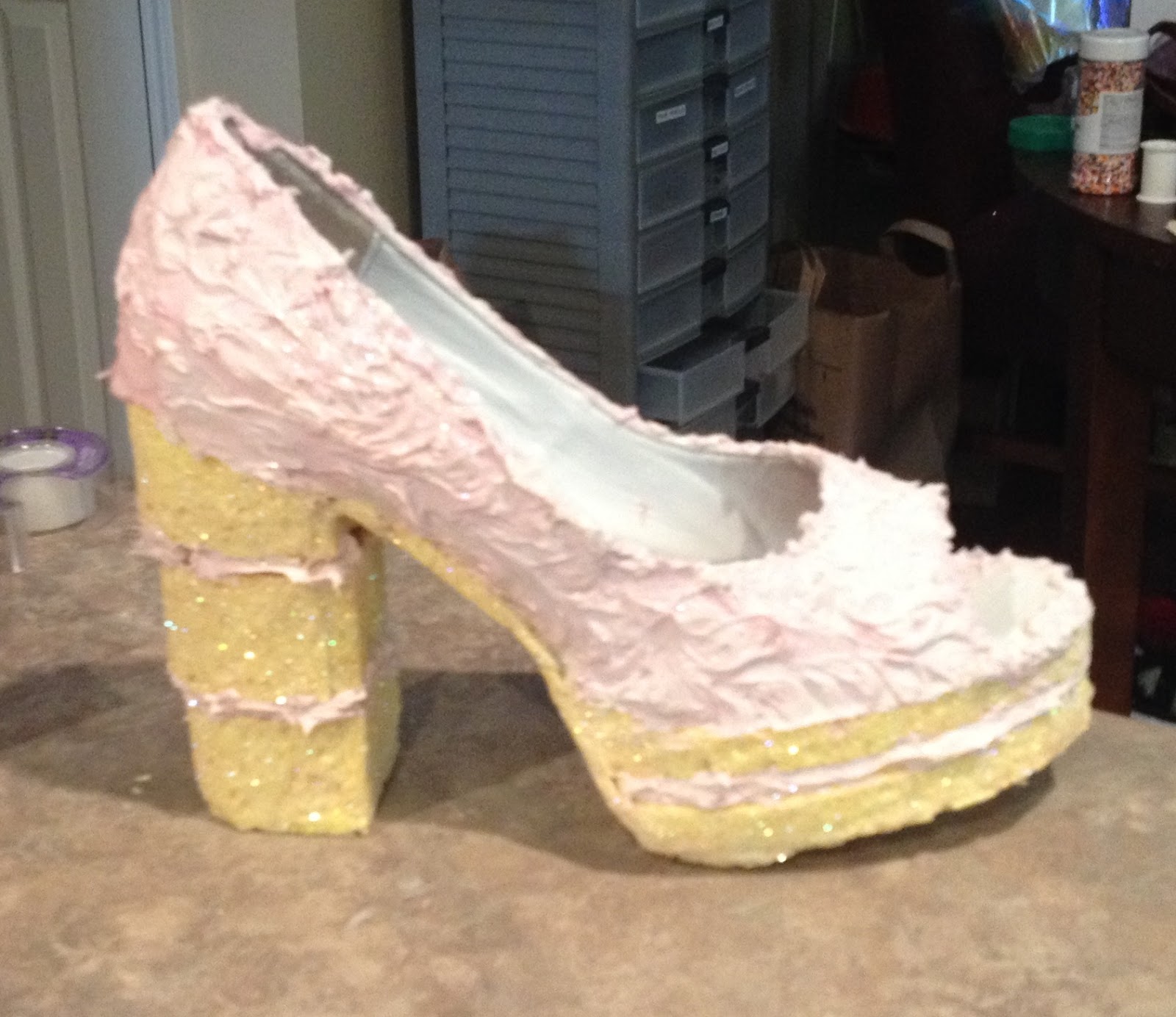 Confessions of a glitter addict: Cake Shoes - Great Big Enormous ...