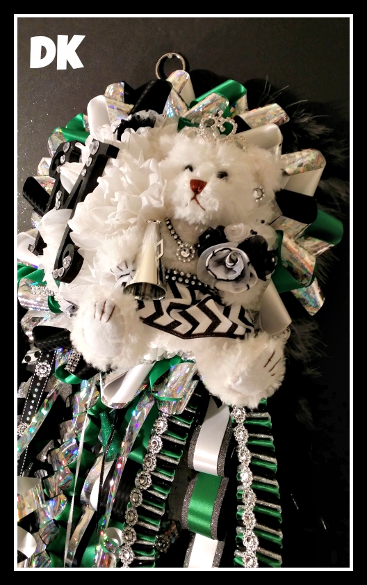 Adventures in Homecoming Mum Design!!