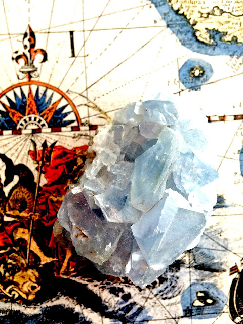 Heaven can wait : Healing Properties of Celestite