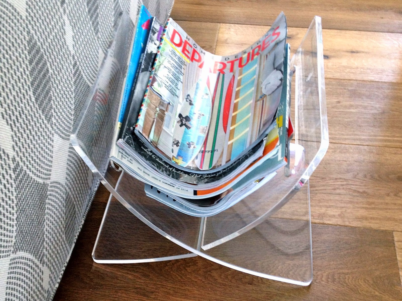 La Plates Blog: Adoring Acrylic / Lucite