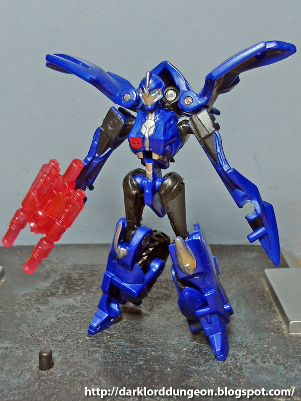 GeekMatic!: Transformers Cyberverse Arcee (Legion Class)