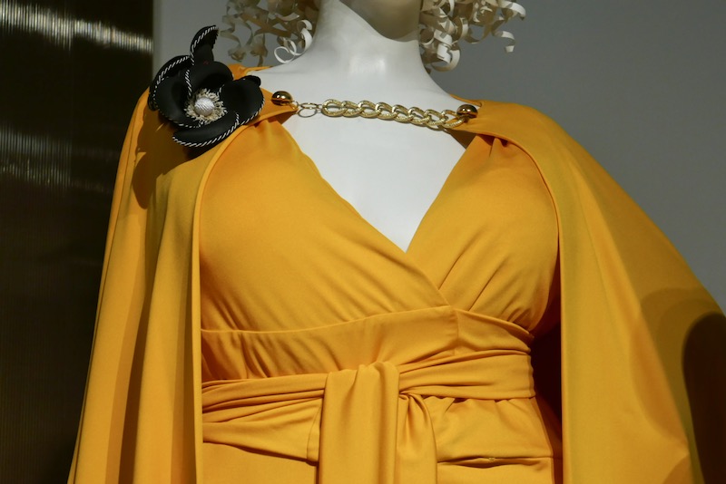 Hollywood Movie Costumes and Props: Dolemite Is My Name movie costumes ...