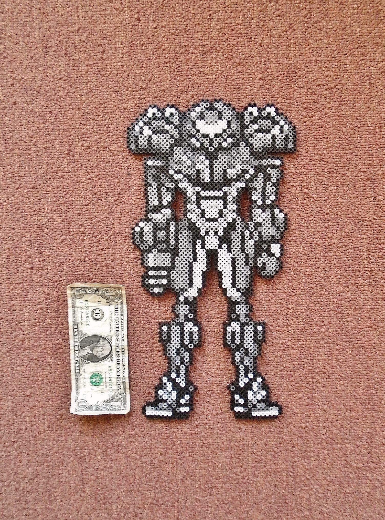 Long Black Fingers : Metroid Perler Bead
