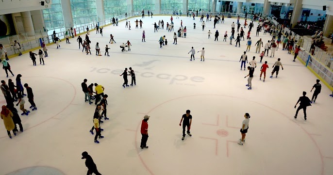 Let's Ice-Skate @ Icescape IOI City Mall - hiphippopo.com