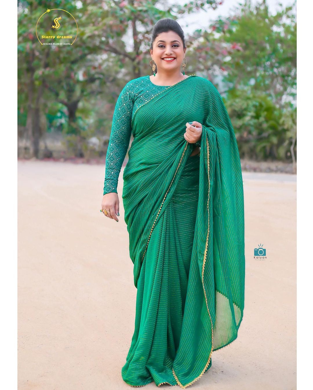 Roja selvamani new green saree pics