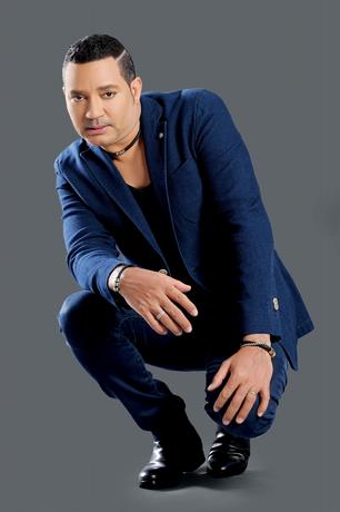 Picoteando el Espectaculo: Frank Reyes hará gira sinfónica!. En otra ...