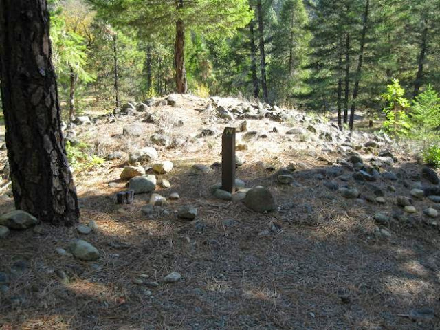 Hiking Sasquatch Country: 13 Gin Lin Mining Trail