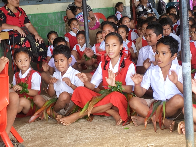 Thomsons In Tonga: GPS in Lapaha, Hoi, Kologna