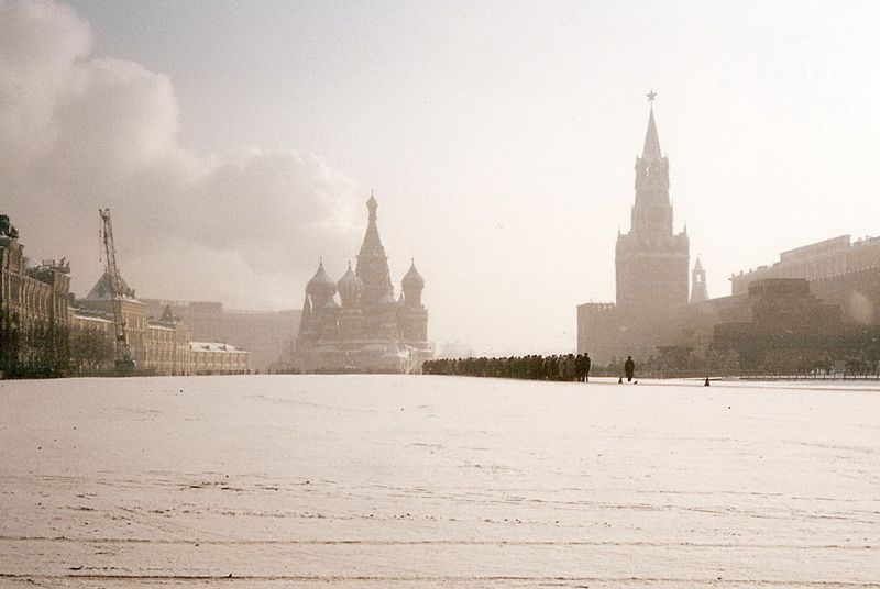 35 Fascinating Photos Capture Street Scenes of the USSR in the Mid ...