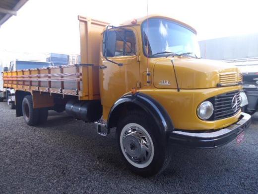 CAMINHOES CARRETAS E TRANSPORTES: Mercedes-Benz 1113