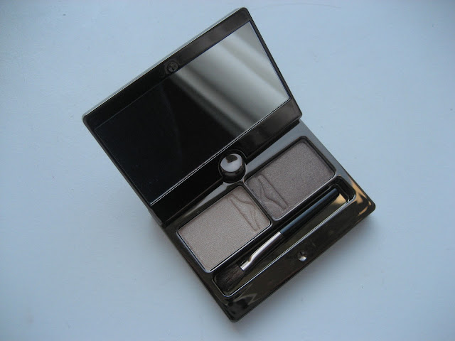 delicate hummingbird.: Hourglass Visionare Eye Shadow Duo - Suede