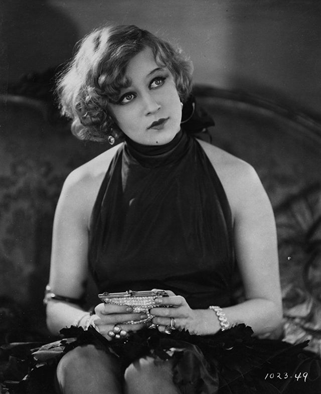 40 Gorgeous Photos of Greta Nissen in the 1920s and ’30s ~ Vintage Everyday