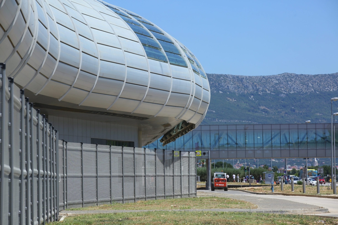 Split Airport opens new terminal