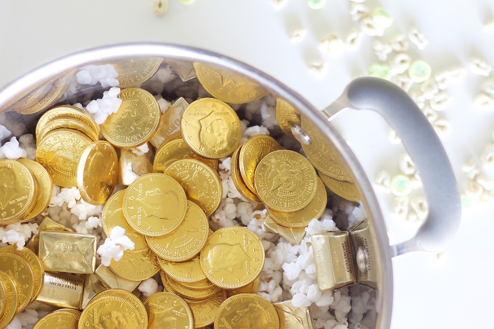 do it yourself divas: DIY Pot of Gold - The Easy and Perfect Saint ...