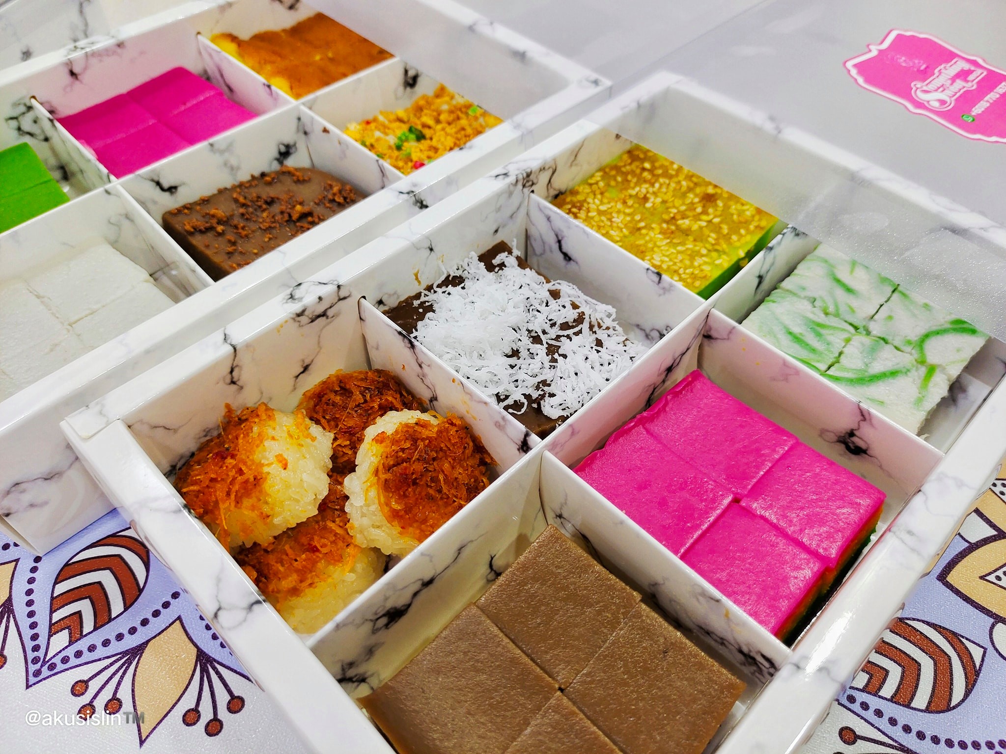 'KUIH BOX' NENDAPLATES UNTUK MEREKA YANG SUKA MAKAN KUIH-MUIH TRADISIONAL