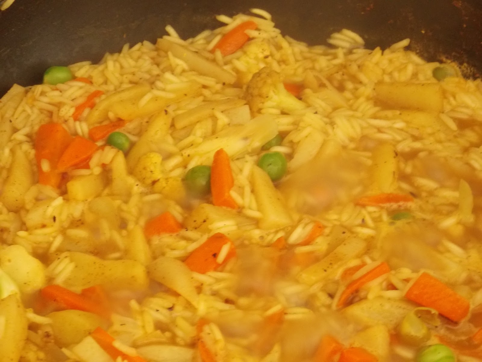 Antara's Kitchen: Chicken tehri recipe