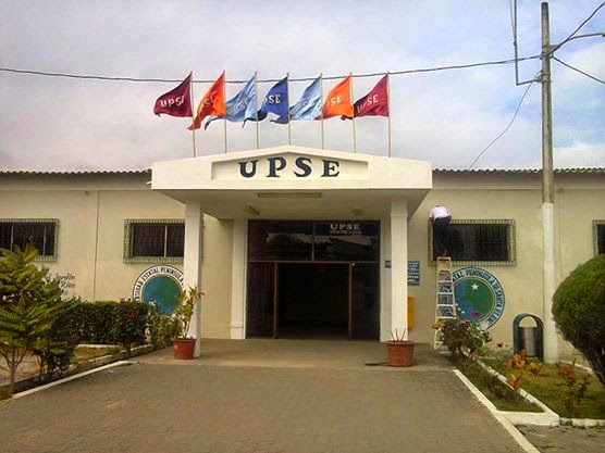 EL PLAYERO : 15 Años de la UPSE en Playas