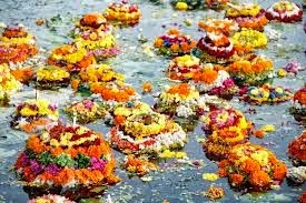 Image from http://www.imagesinbox.com/2013/09/bathukamma-festival ...