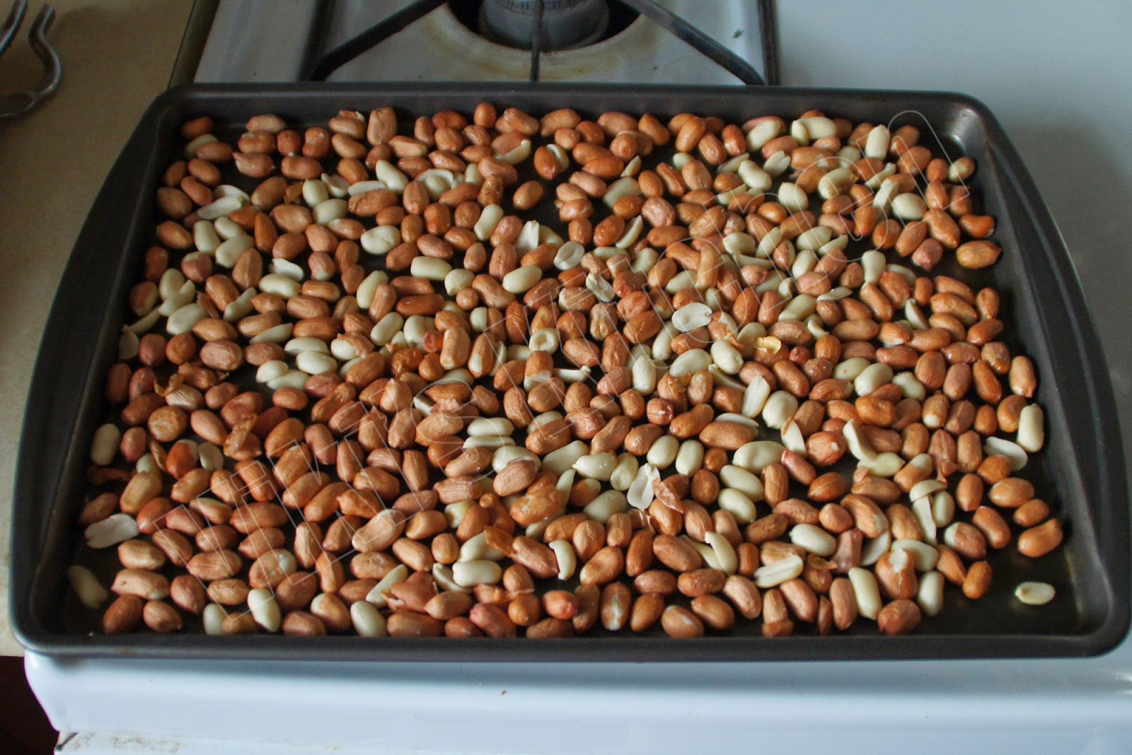 Viki 's Kitchen: Baked salted peanut