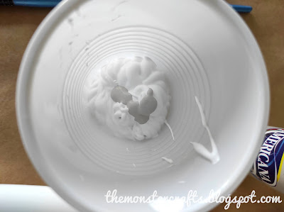 How to: Textured off-white wall. An experiment