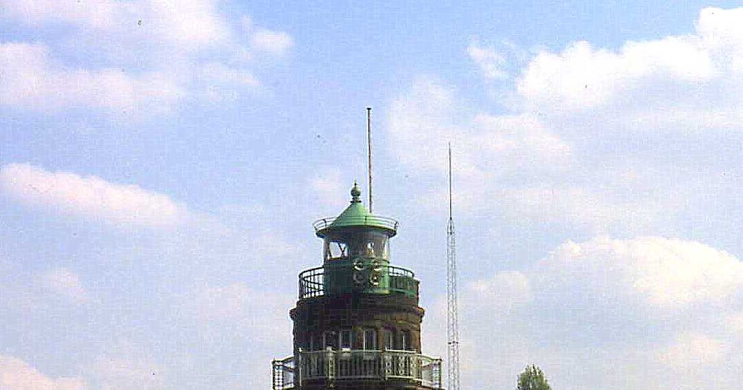 The Mathematical Tourist: Bremen Lighthouse