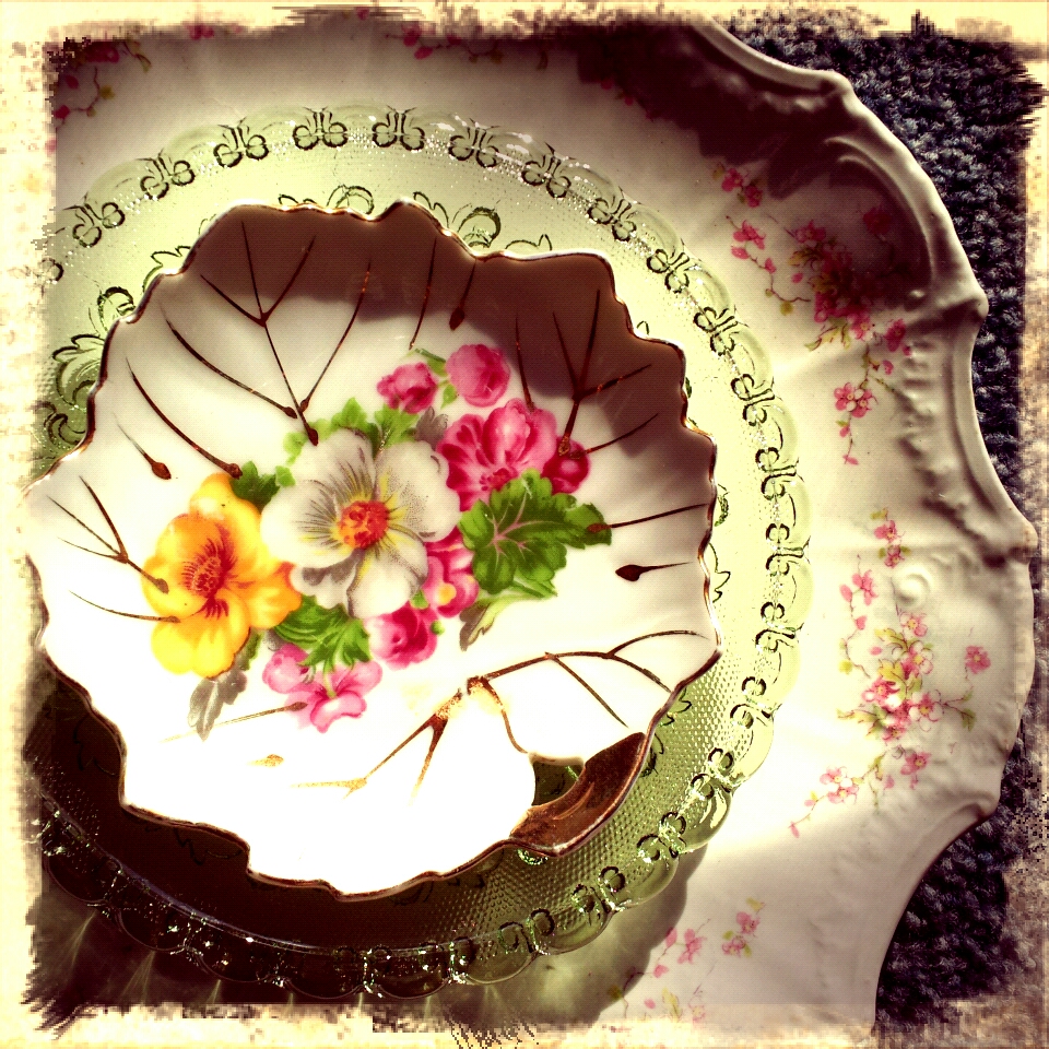 cupcake studio: vintage plate garden flowers