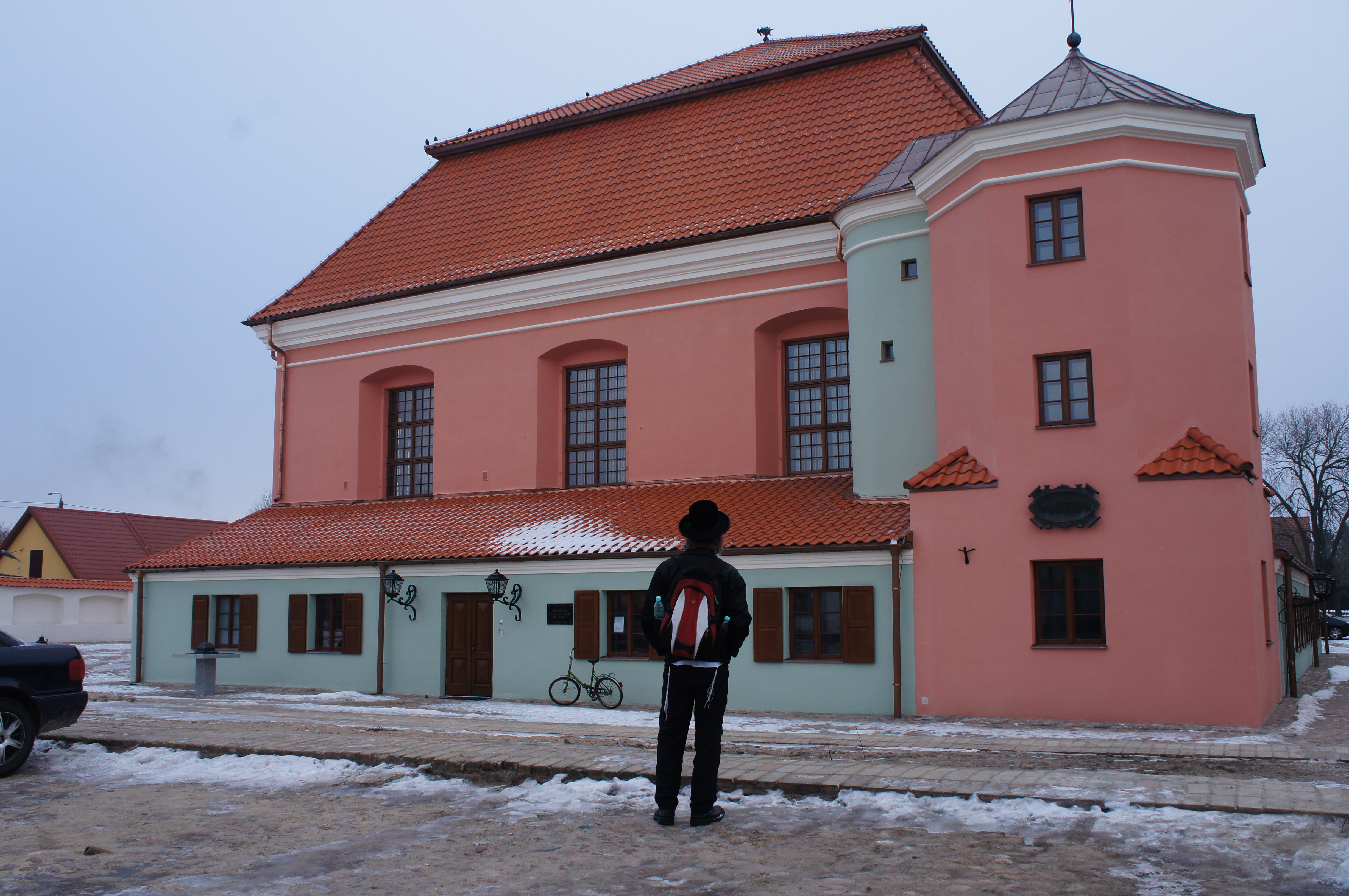 JACOB JR, MY JEWISH WORLD. SYNAGOGA TYKOCIN. TYKOCIN - POLAND.