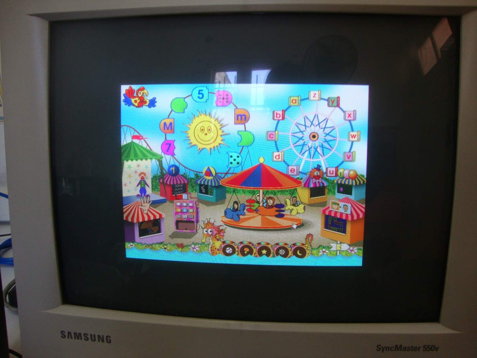 ABRIENDO LA PUERTA DEL AULA: PLUMO EN EL PARQUE