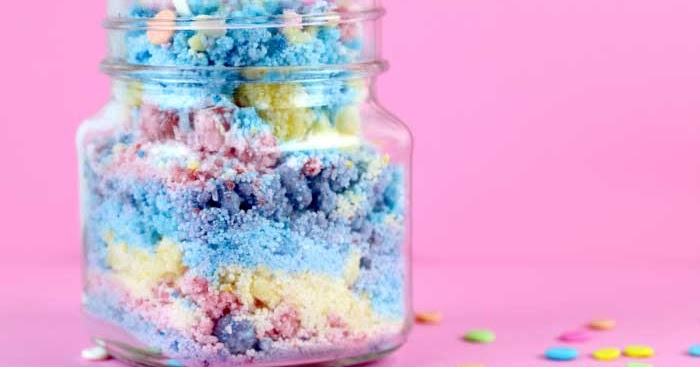 DIY Moisturizing Unicorn Bath Powder Recipe - Everything Pretty