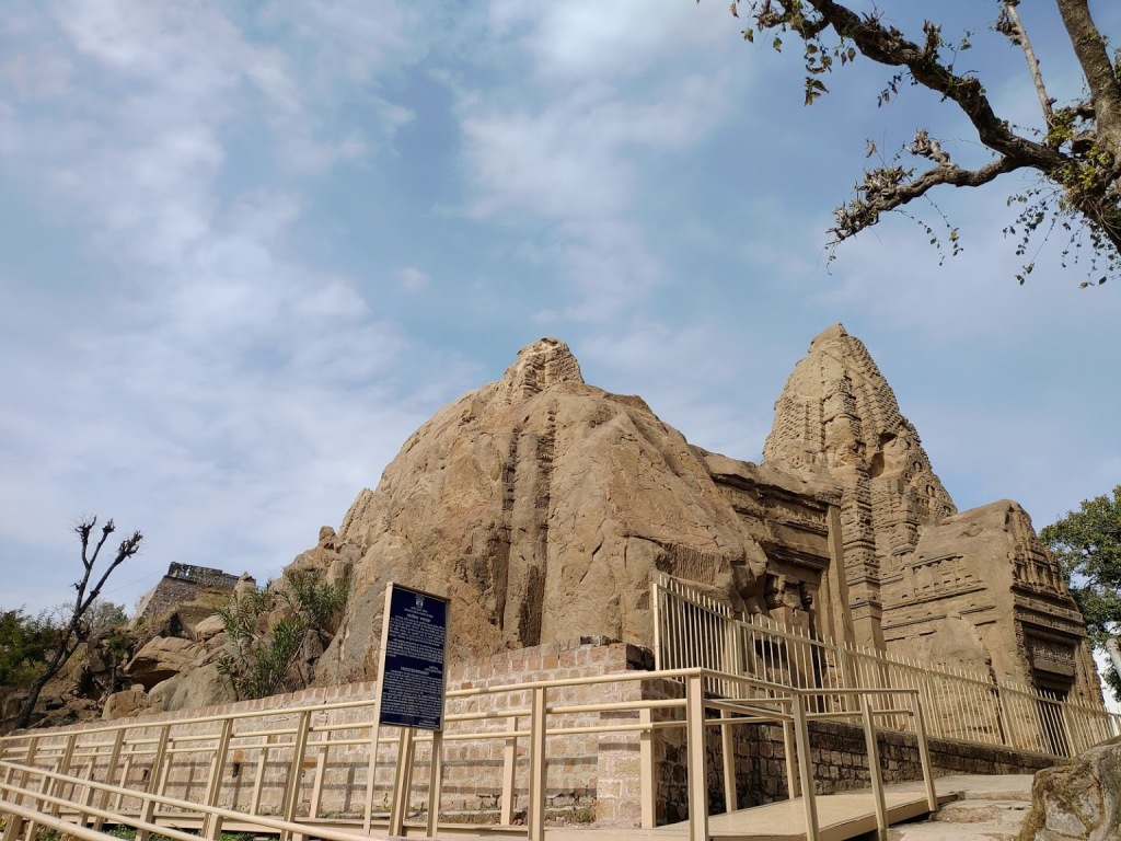 Hindu Temples of India: Masrur Temples – The Temple Complex