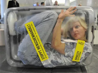 Contortion : Amazing Body Bending Art - Unusual, Dramatic Bending And ...