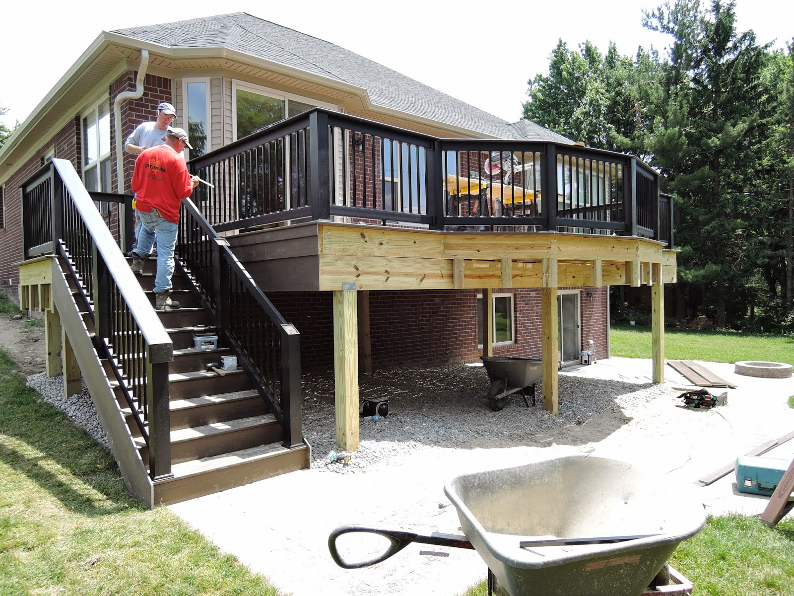 Outdoor Living: Building composite decks - Rochester Hills MI composite ...