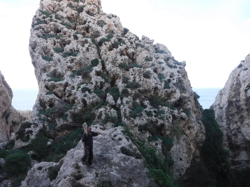 Stevie Haston: Mistra Rocks Labyrinth, by Stevie Haston.