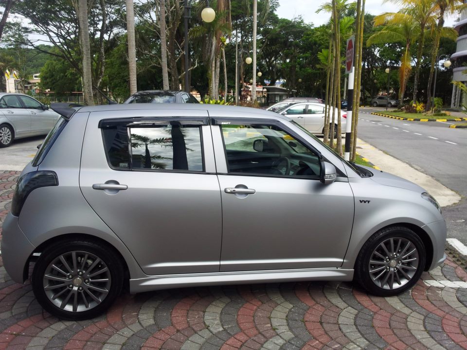 Swift R Brothers: Silver Matte Wrap Suzuki Swift