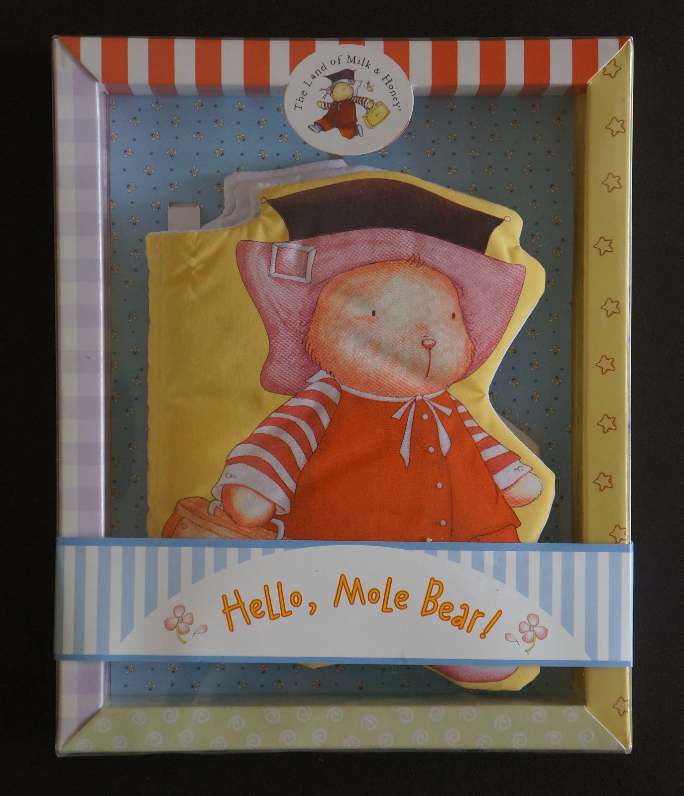 Book: Hello, Mole Bear! (Cloth Book) | NINOS SHOP