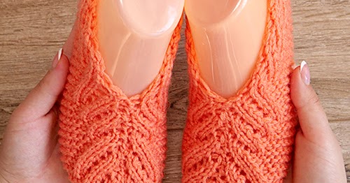 Amazing Knitting: Lace Slippers - Free Knitting Pattern
