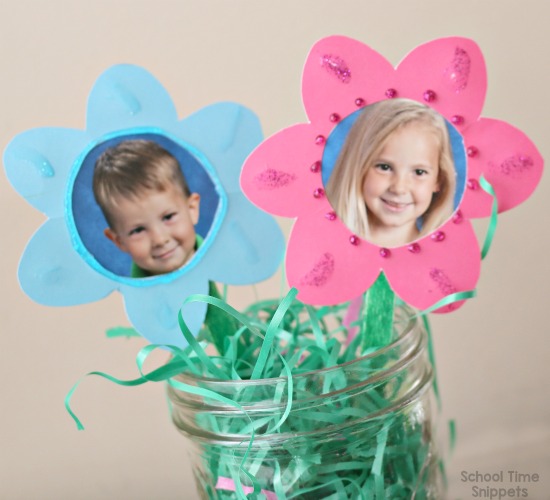 Paper Flower Craft Mom will LOVE! (+ Template) | School Time Snippets