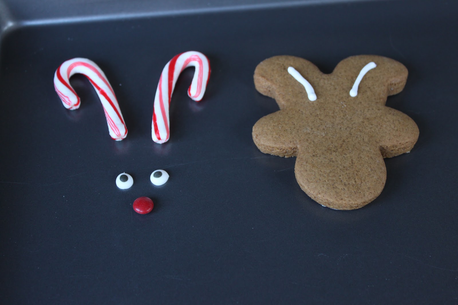 Crave. Indulge. Satisfy.: Gingerbread Reindeer Cookies