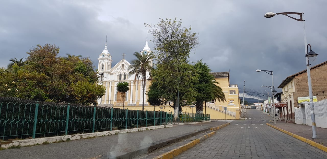 ECUADOR, un hermoso país Andino: - "Mama Nati" en Tabacundo