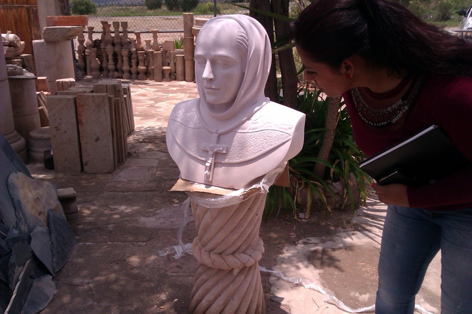 Historia de la Diócesis de Zacatecas. : Plazuela y monumento a Fr ...