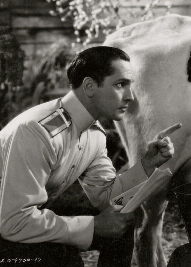 35 Vintage Portrait Photos of American Actor Fredric March in the 1930s ...