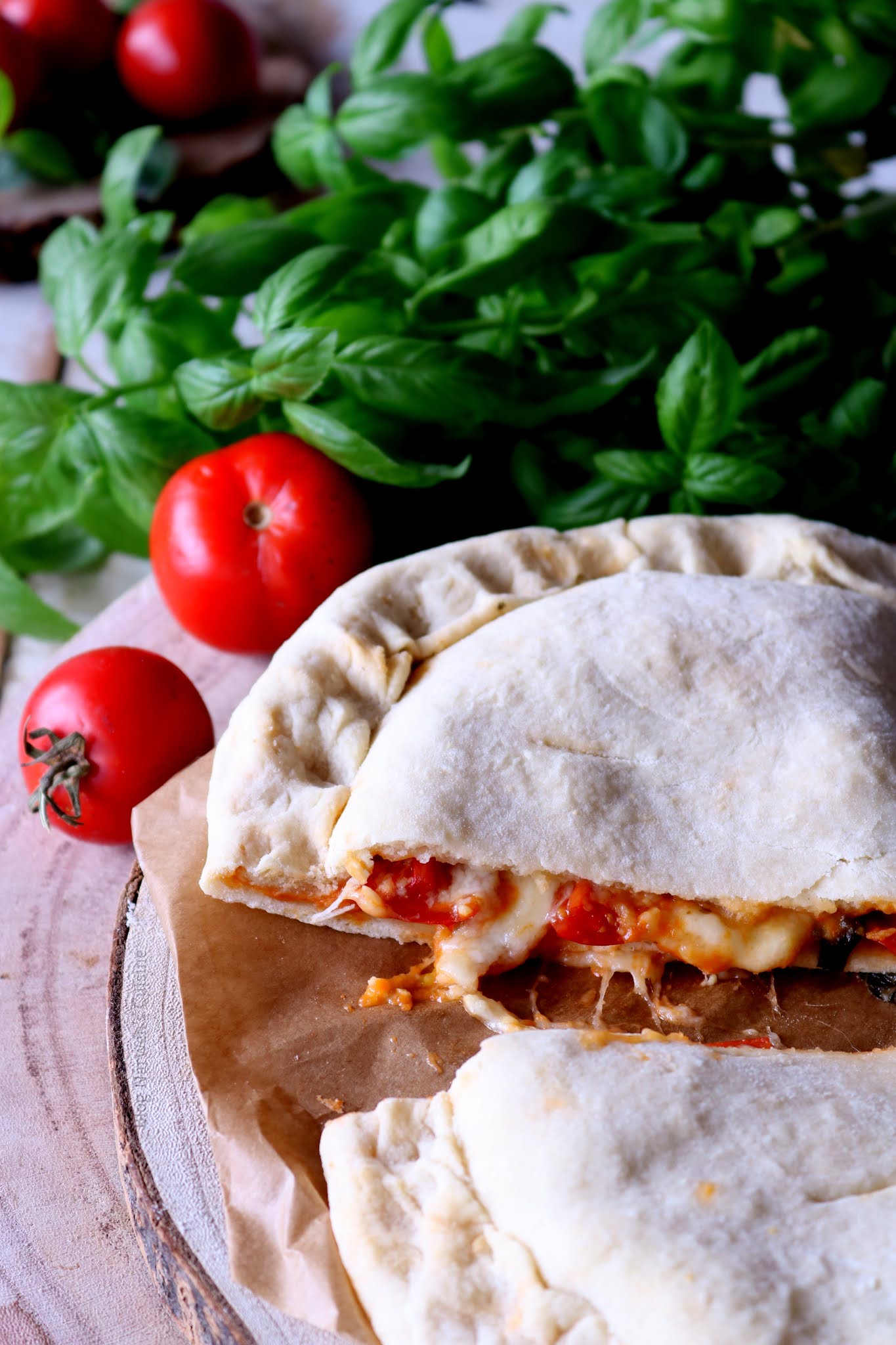 Nárwen's Cuisine - Sabores do Mundo : Calzone Caprese