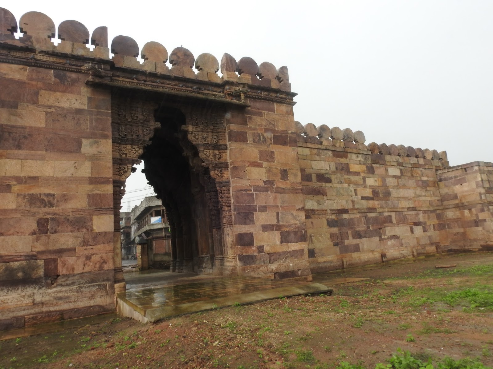 डोंगर भाऊ ( Dongar Bhau ): डभोईची लढाई आणि किल्ला (Battle of Dabhoi ...