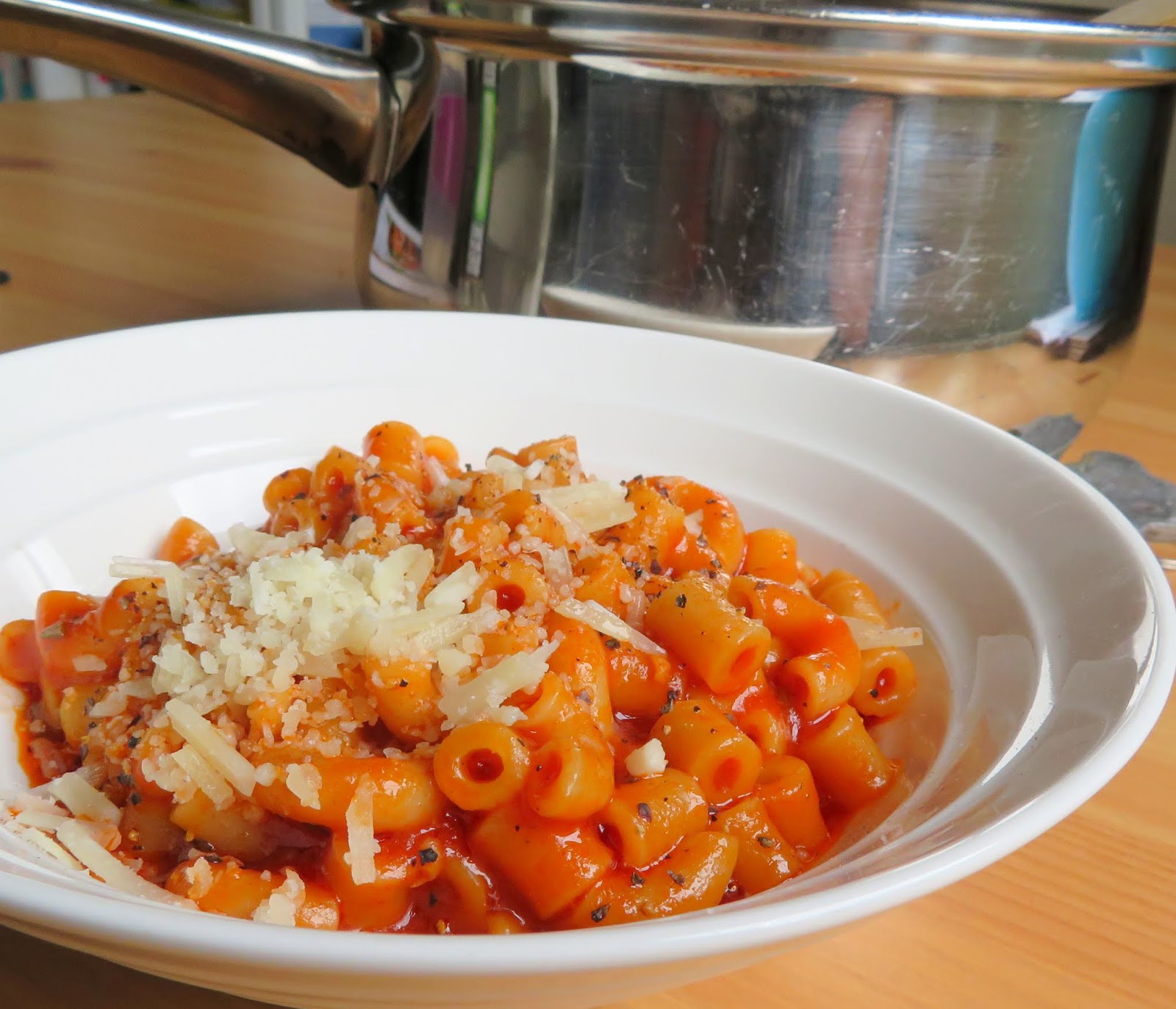 Saucy Pasta Hoops | The English Kitchen