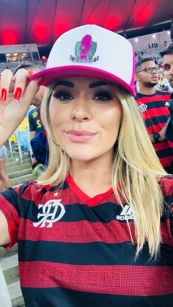 FOTOS! MUSA DO FLAMENGO COMEMORA TÍTULO DO CARIOCA EM CIMA DO ...