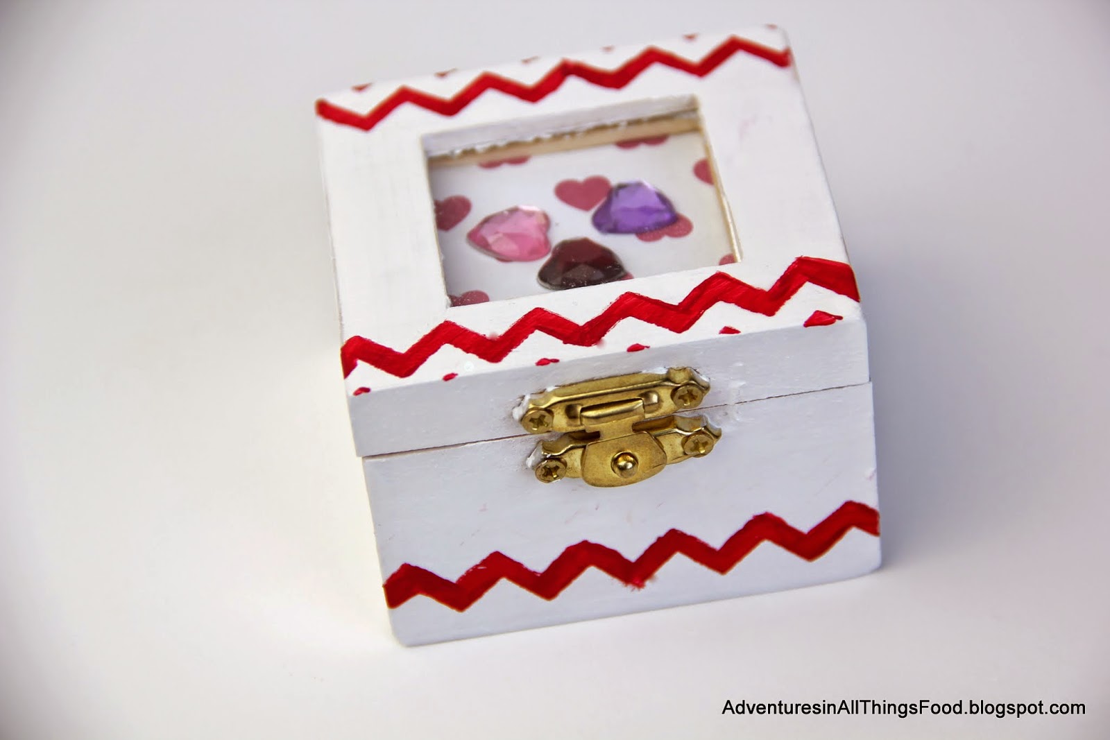 Adventures in all things food: Valentine Inspired Treasure Box