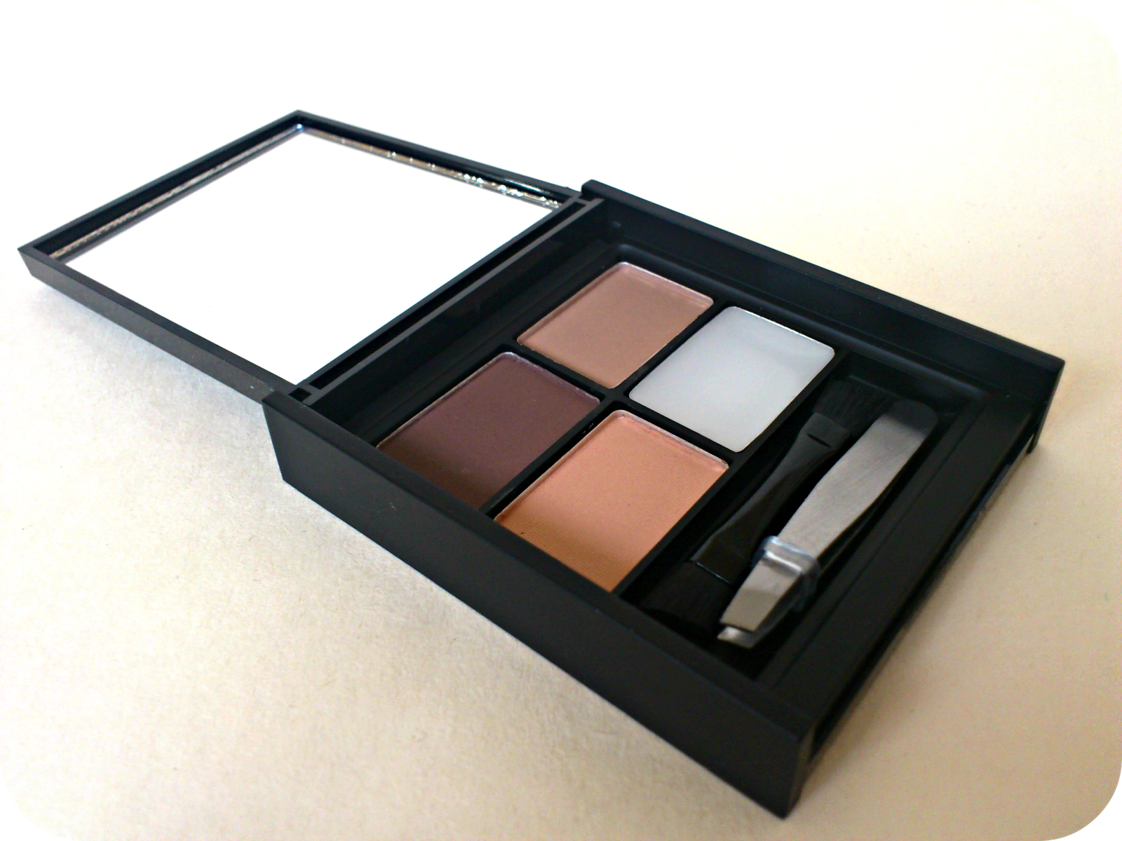 Its Amiieeism: MUA Pro-Brow Ultimate Eyebrow Kit