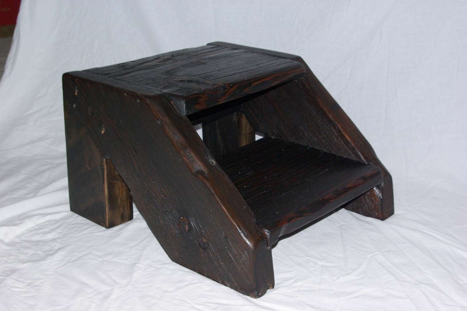 Reclaimed Rustics: Rustic Foot Stool